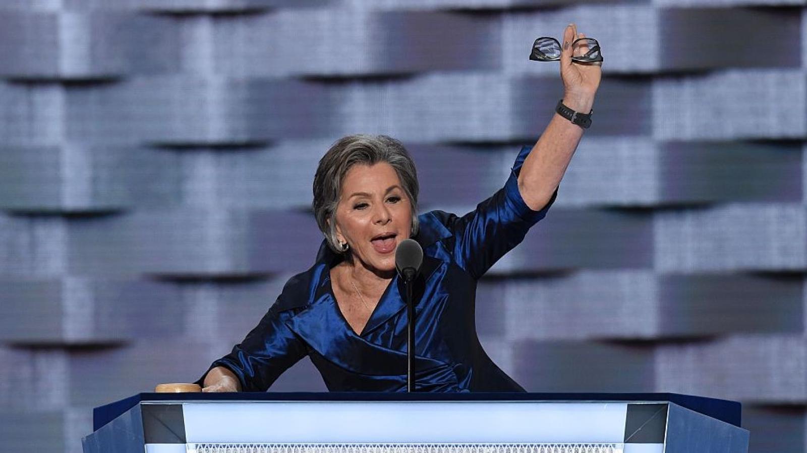 Ex-Democratic Sen. Boxer registers to lobby for Chinese firm ...