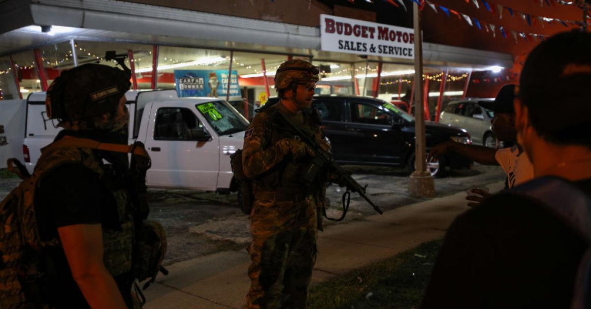 Armed civilians defend local businesses from rioters in Kenosha, Wisc ...