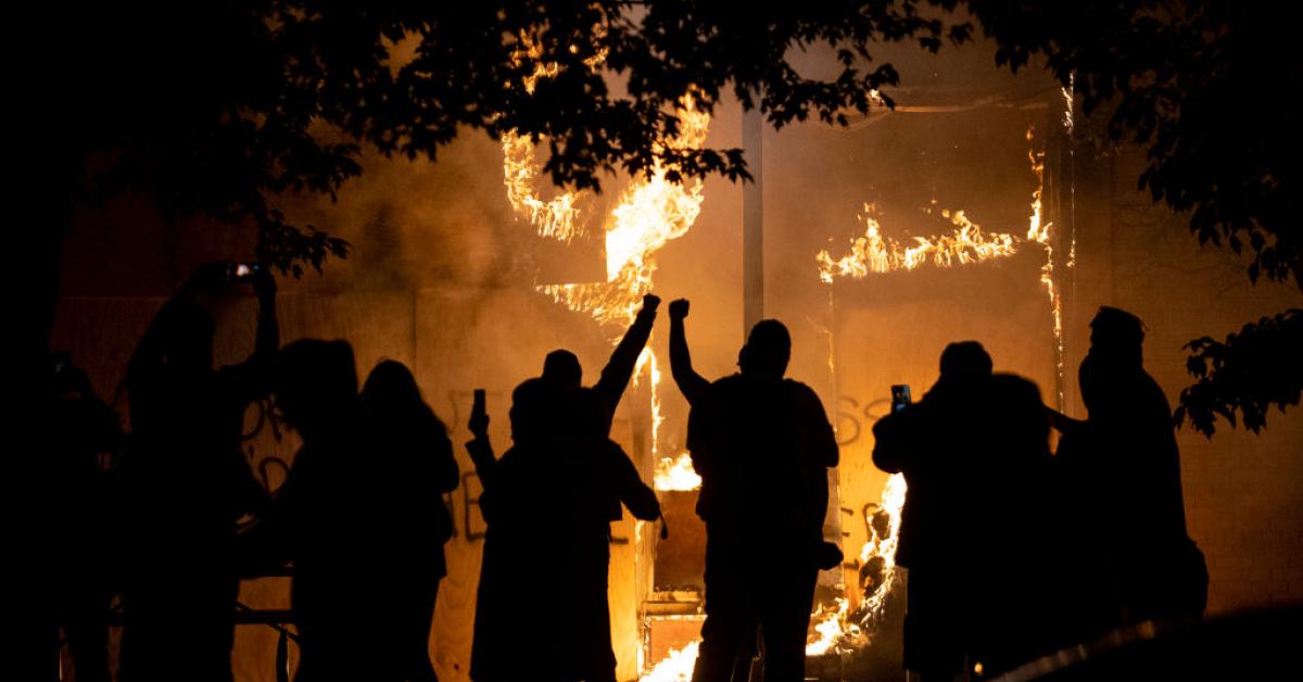 National Police Association says Congress should investigate 2020 riots ...