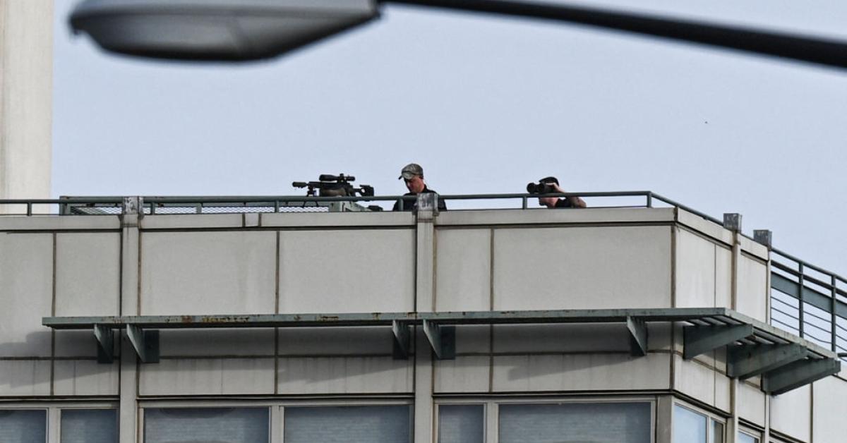 Suspect in Friday D.C. sniper shootings kills himself as police move in ...