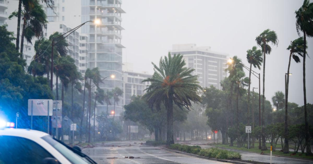 Sparks fly from power lines as Hurricane Ian impacts Florida, causing ...