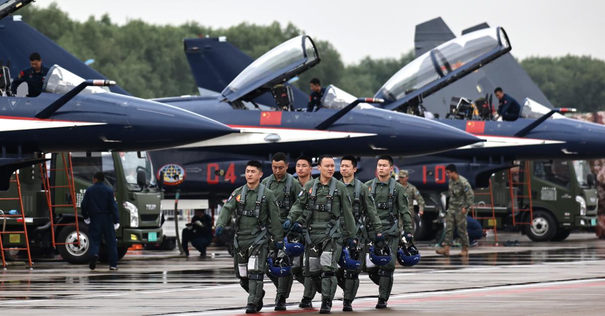 Senator warns TSA of military benefits of Chinese pilots training at U ...