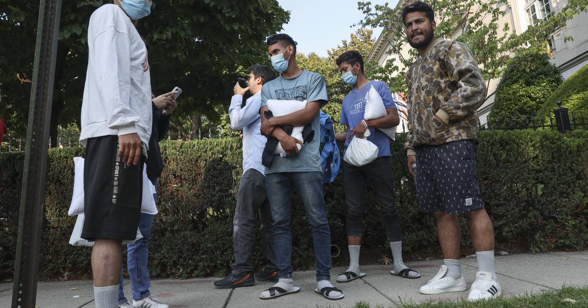 Another busload of migrants dropped off near VP Harris' official ...