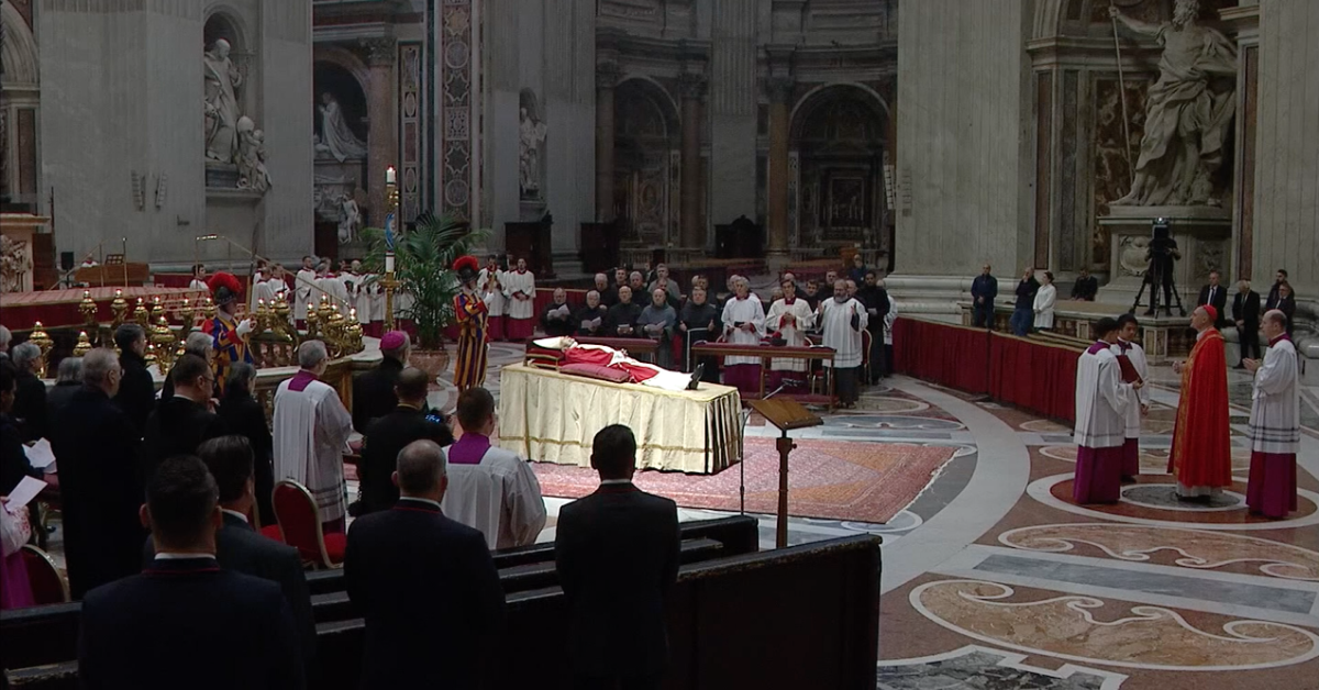 Pope Benedict lying-in-state at St. Peter’s Basilica | Just The News