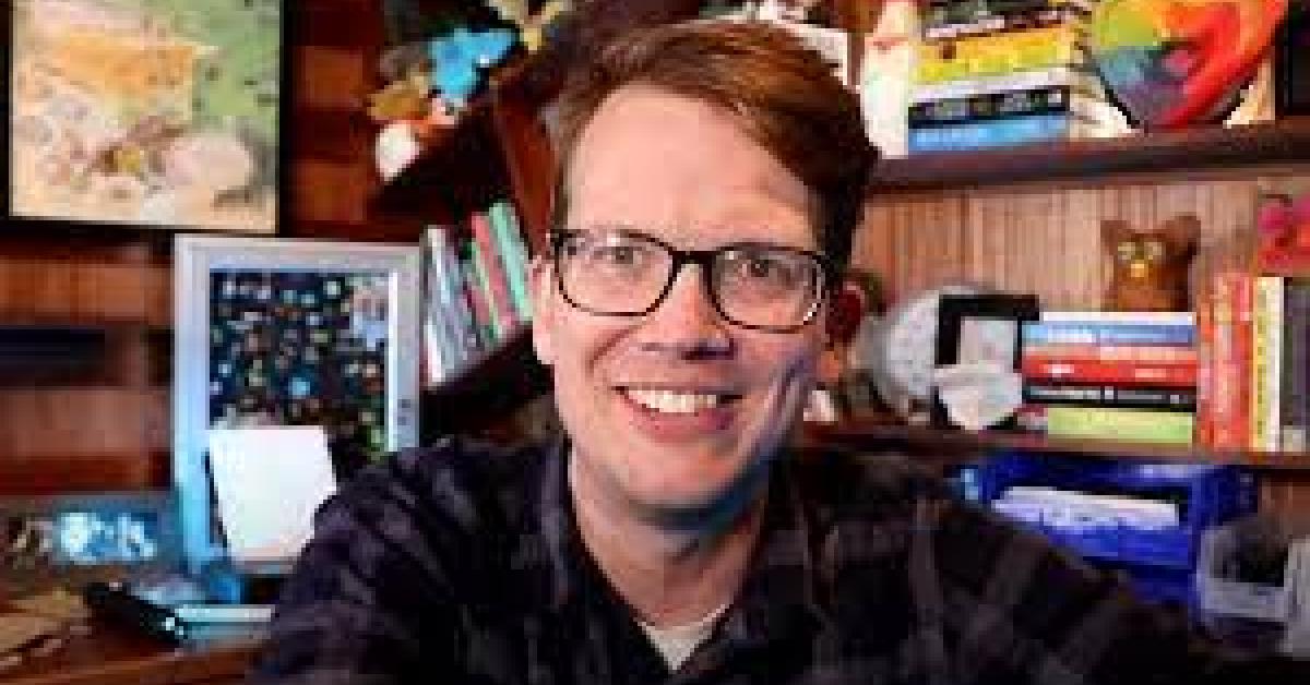 YouTube sensation Hank Green shares Hodgkin's lymphoma diagnosis | Just ...