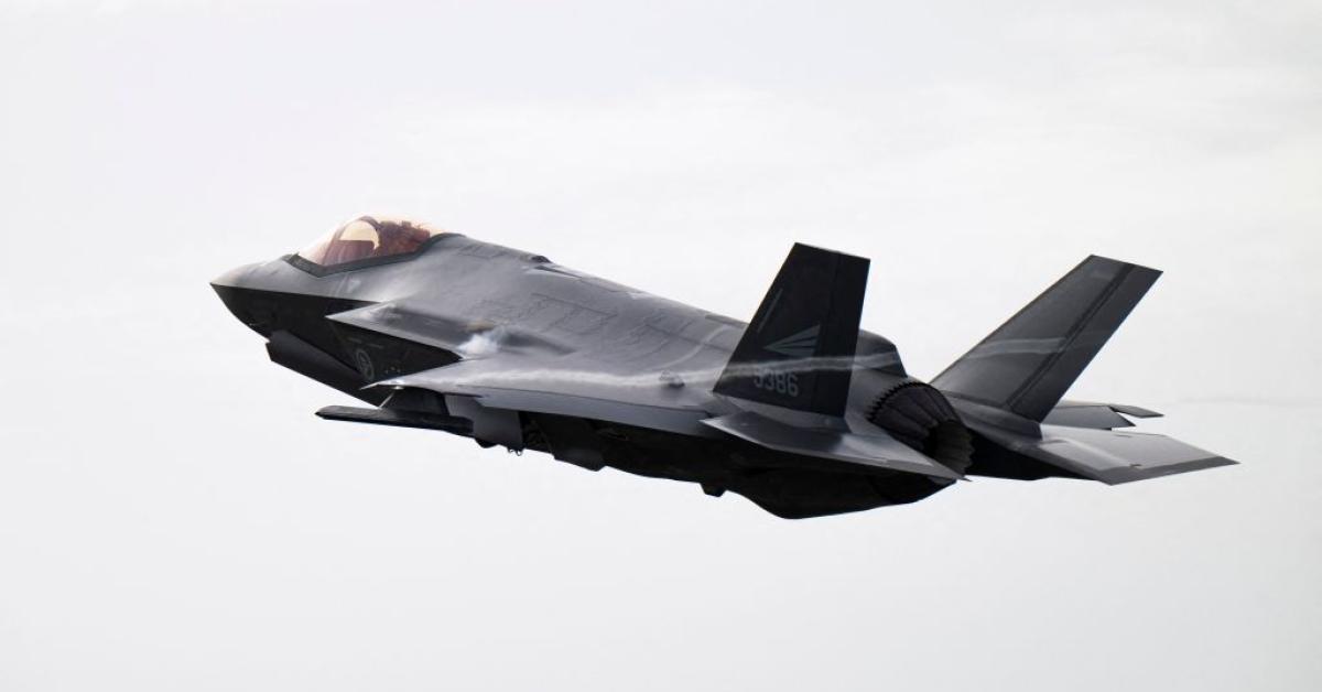 Military locates 'debris field' in search for missing F-35 fighter jet ...