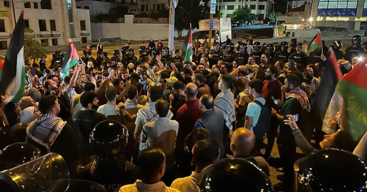 Riot erupts at Israeli embassy in Jordan: video | Just The News