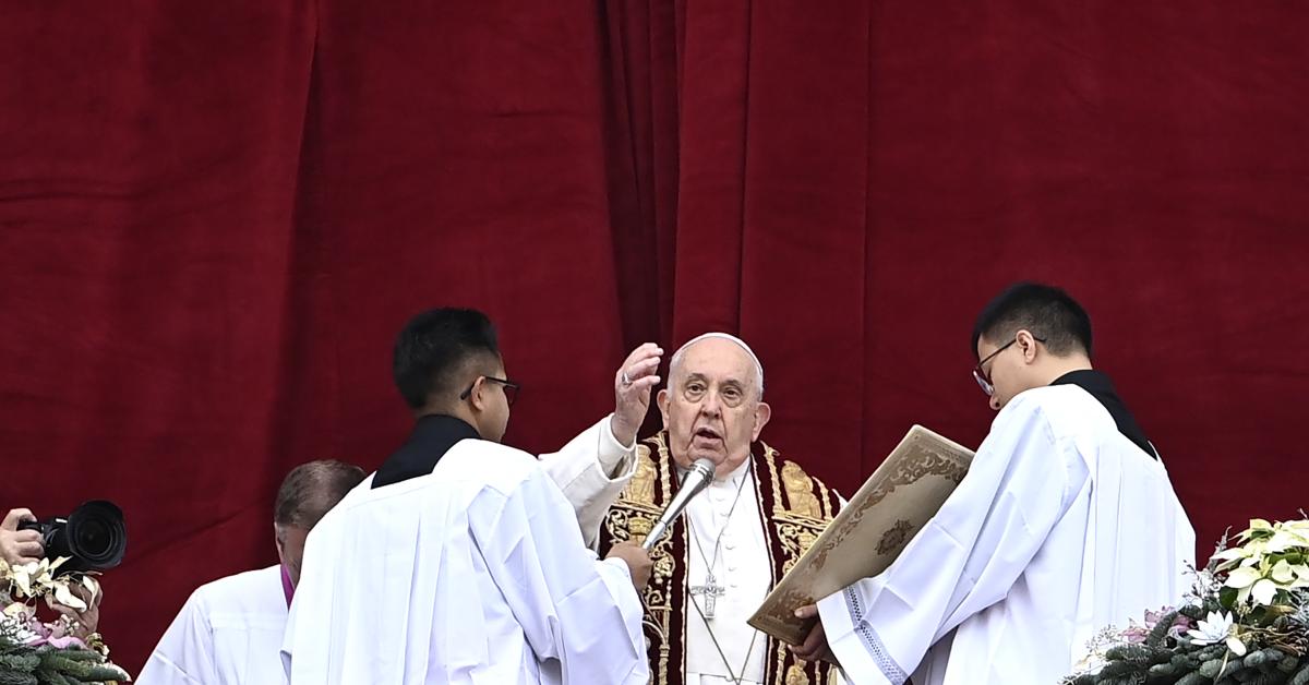 Pope Francis still in critical condition, showing signs of 'mild ...