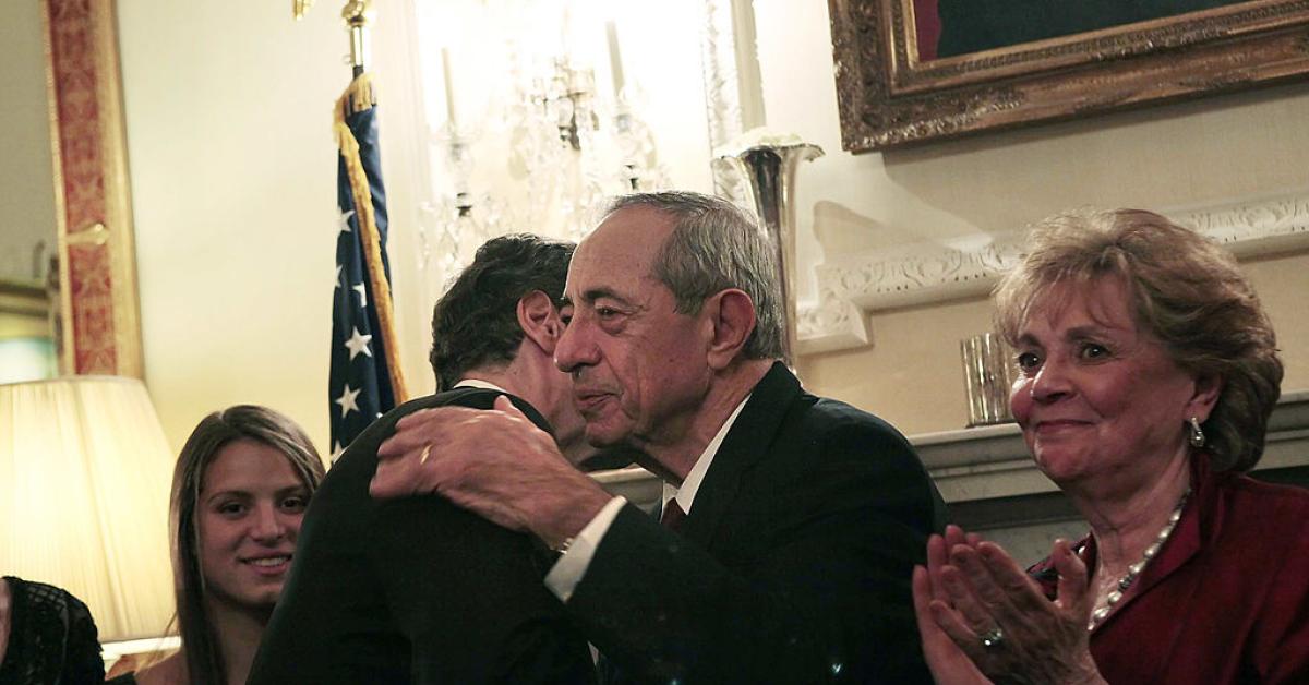 Cuomo vs. Cuomo: NRA speech case divides regulators for father-and-son ...