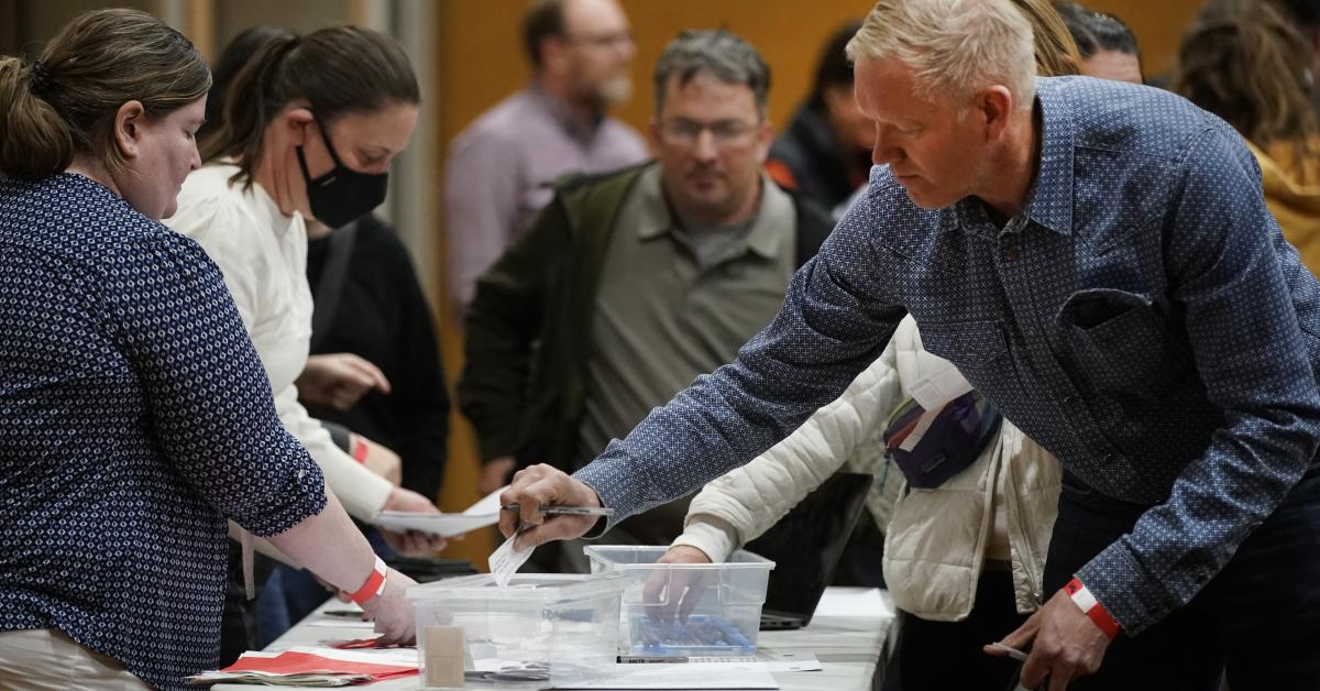 Super Tuesday election problems: ballot scanners, voter check-ins ...