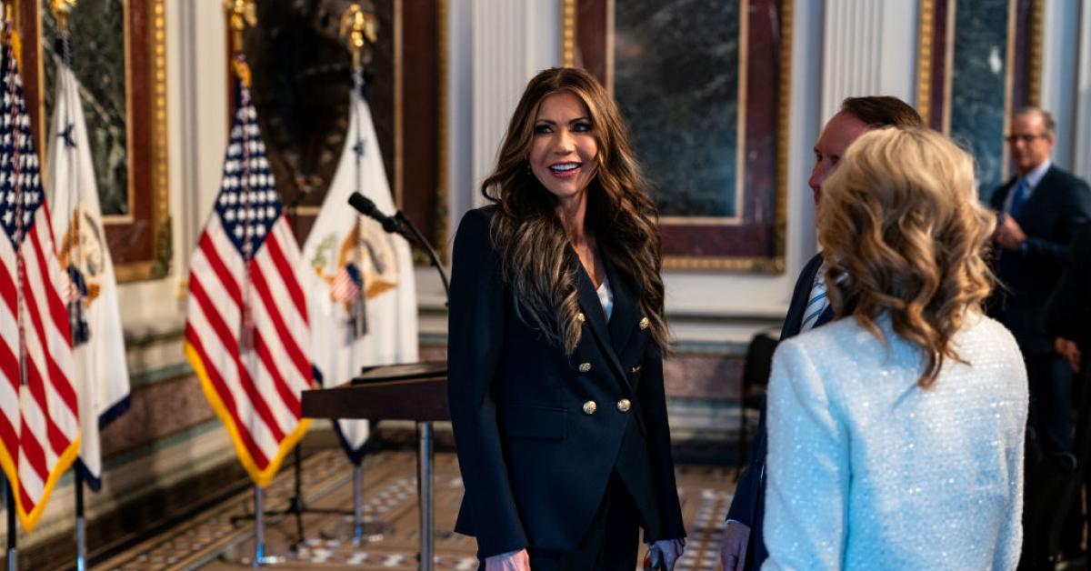 Noem sworn-in at home of Supreme Court Justice Clarence Thomas to lead ...