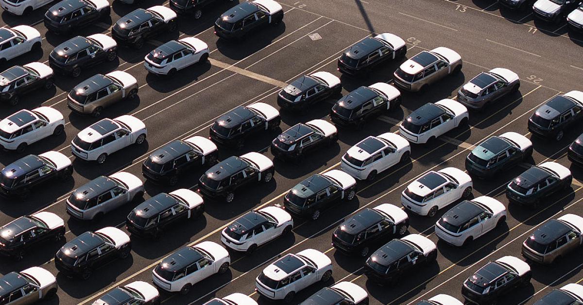 Jaguar Land Rover announces shipment pause to US due to Trump's tariff ...