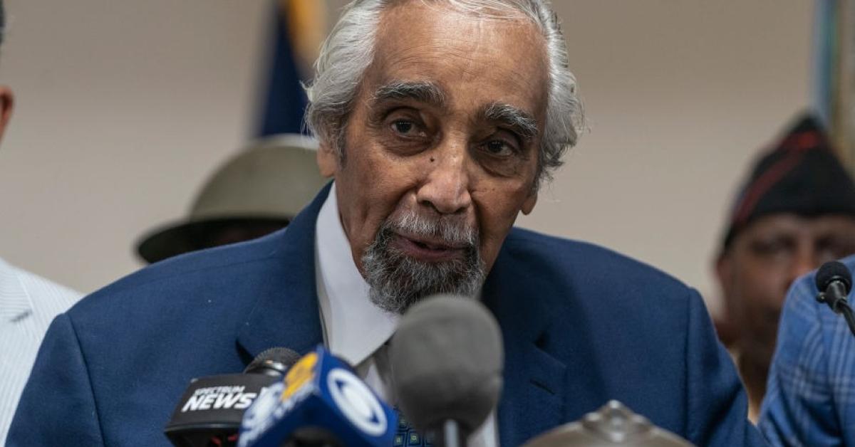 Former New York congressman Charlie Rangel, Korean War Purple Heart ...