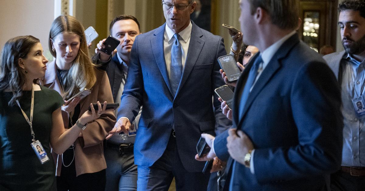 Senators push shutdown vote until next week, depart Washington for ...